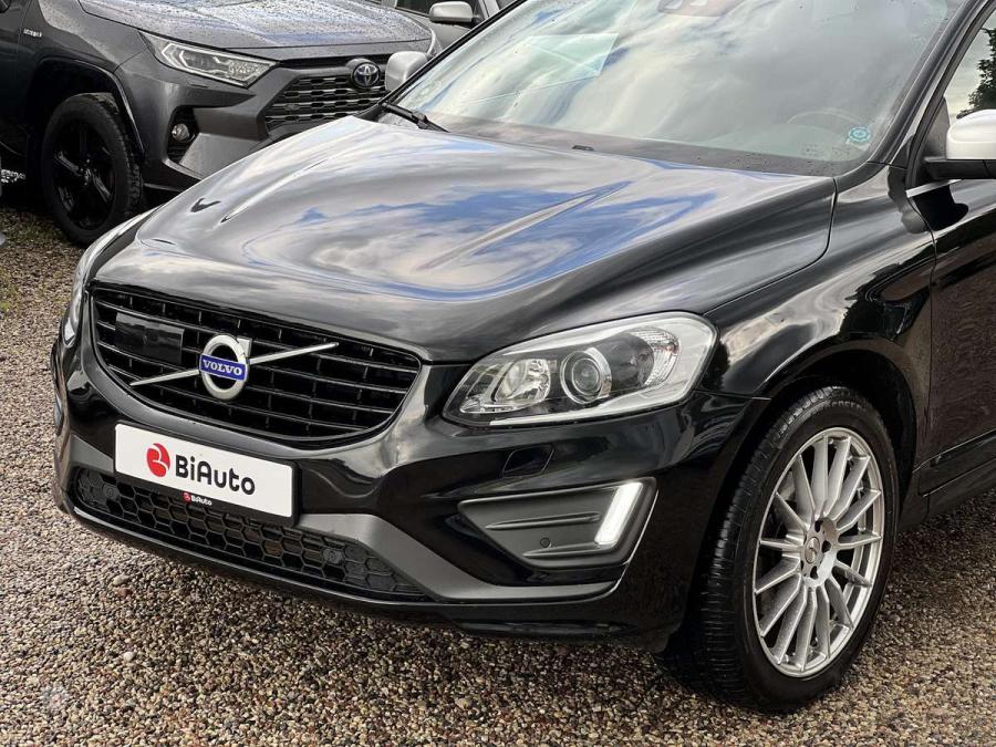 Black Volvo XC60 2016 in Utena, with an engine capacity of 2.40 L and mileage of 275 thousand km for 14450 €, photo 15 on AUTOMOTO.COM.LV