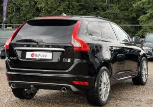 Black Volvo XC60 2016 in Utena, with an engine capacity of 2.40 L and mileage of 275 thousand km for 14450 €, photo 20 on AUTOMOTO.COM.LV
