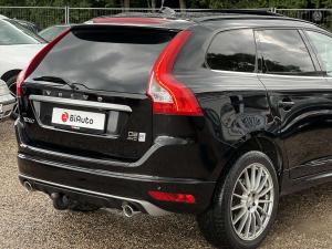 Black Volvo XC60 2016 in Utena, with an engine capacity of 2.40 L and mileage of 275 thousand km for 14450 €, photo 22 on AUTOMOTO.COM.LV