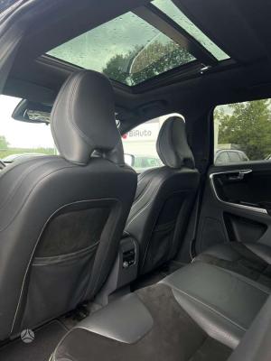 Black Volvo XC60 2016 in Utena, with an engine capacity of 2.40 L and mileage of 275 thousand km for 14450 €, photo 34 on AUTOMOTO.COM.LV