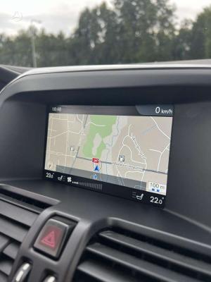 Black Volvo XC60 2016 in Utena, with an engine capacity of 2.40 L and mileage of 275 thousand km for 14450 €, photo 57 on AUTOMOTO.COM.LV