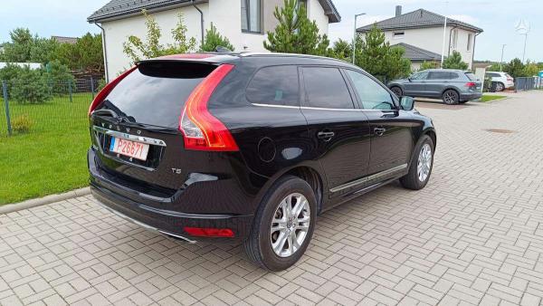 Melns Volvo XC60 2016 Klaipėda, ar dzinēja tilpumu 2.00 L un nobraukumu 90 tūkst. km par 13000 €, foto 4 vietnē AUTOMOTO.COM.LV