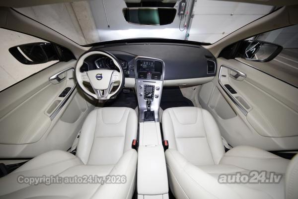 Melns Volvo XC60 2016 Tallina, ar dzinēja tilpumu 2.40 L un nobraukumu 109 tūkst. km par 19990 €, foto 9 vietnē AUTOMOTO.COM.LV