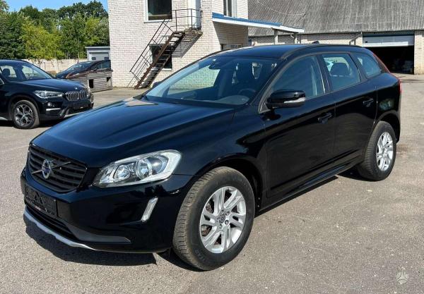 Melns Volvo XC60 2016 Panevēža, ar dzinēja tilpumu 1.97 L un nobraukumu 121 tūkst. km par 13400 €, foto 2 vietnē AUTOMOTO.COM.LV