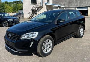 Black Volvo XC60 2016 in Panevezys, with an engine capacity of 1.97 L and mileage of 121 thousand km for 13400 €, photo 3 on AUTOMOTO.COM.LV