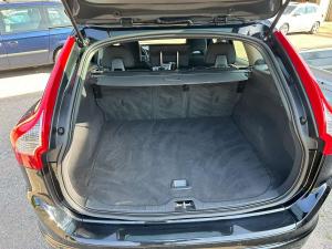 Black Volvo XC60 2016 in Panevezys, with an engine capacity of 1.97 L and mileage of 121 thousand km for 13400 €, photo 13 on AUTOMOTO.COM.LV