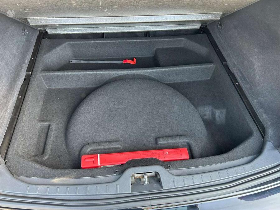 Black Volvo XC60 2016 in Panevezys, with an engine capacity of 1.97 L and mileage of 121 thousand km for 13400 €, photo 14 on AUTOMOTO.COM.LV