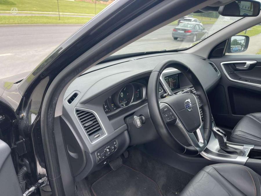 Melns Volvo XC60 2016 Kauņa, ar dzinēja tilpumu 1.97 L un nobraukumu 215 tūkst. km par 10750 €, foto 19 vietnē AUTOMOTO.COM.LV