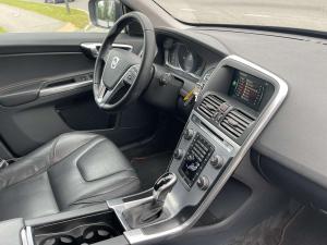 Melns Volvo XC60 2016 Kauņa, ar dzinēja tilpumu 1.97 L un nobraukumu 215 tūkst. km par 10750 €, foto 32 vietnē AUTOMOTO.COM.LV