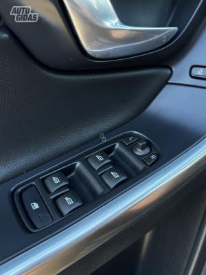 Melns Volvo XC60 2016 Klaipėda, ar dzinēja tilpumu 2.00 L un nobraukumu 321 tūkst. km par 12600 €, foto 14 vietnē AUTOMOTO.COM.LV