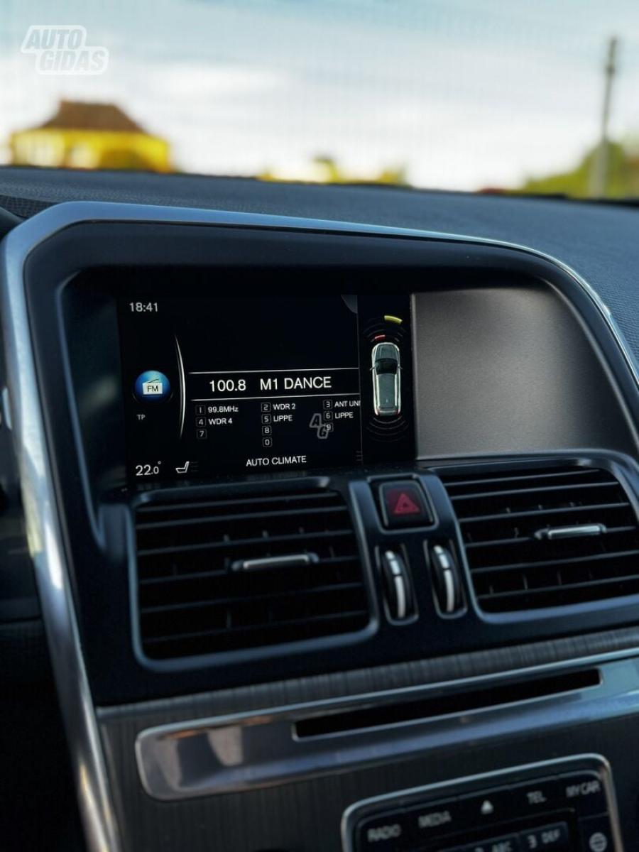 Melns Volvo XC60 2016 Klaipėda, ar dzinēja tilpumu 2.00 L un nobraukumu 321 tūkst. km par 12600 €, foto 16 vietnē AUTOMOTO.COM.LV