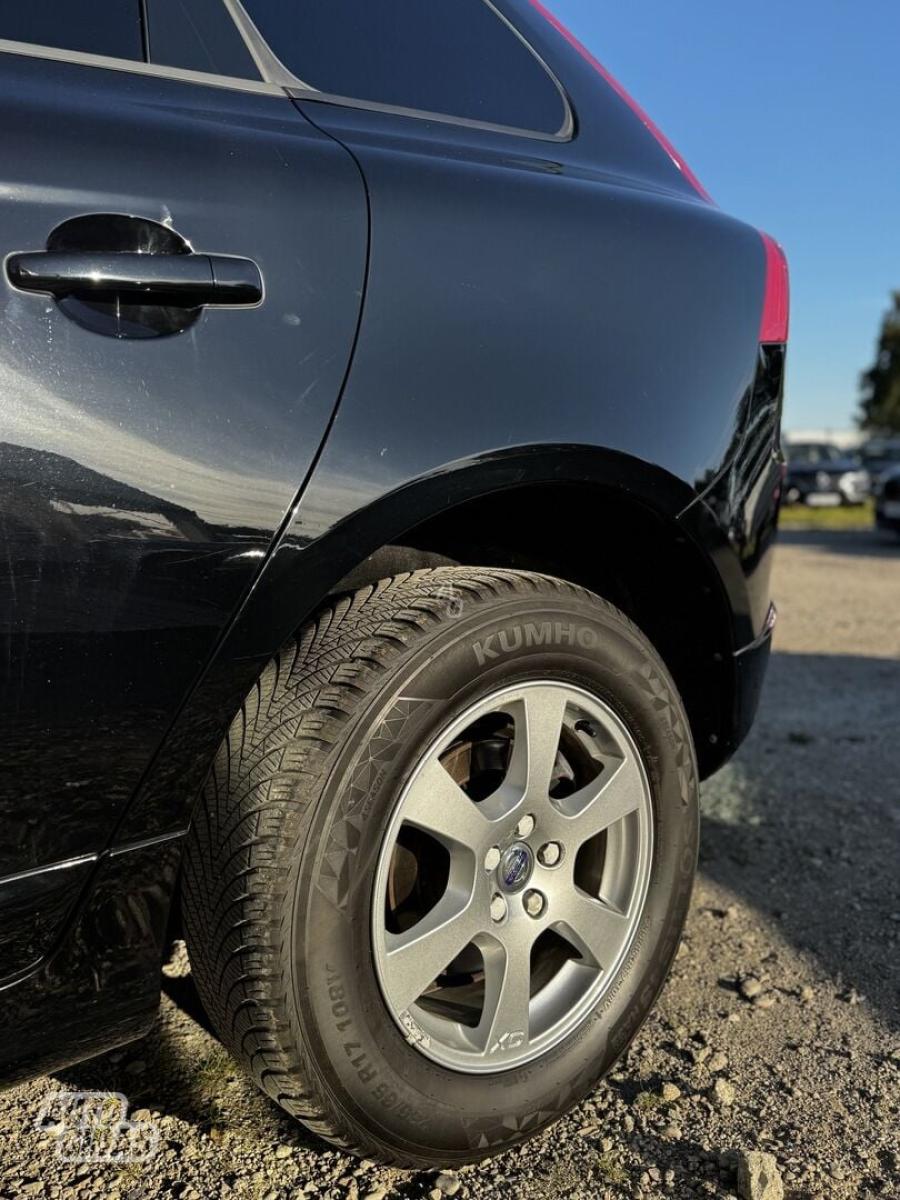 Melns Volvo XC60 2016 Klaipėda, ar dzinēja tilpumu 2.00 L un nobraukumu 321 tūkst. km par 12600 €, foto 20 vietnē AUTOMOTO.COM.LV