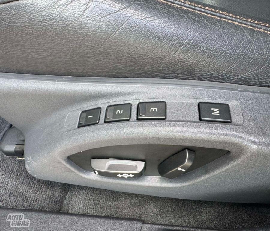 Melns Volvo XC60 2016 Kauņa, ar dzinēja tilpumu 2.00 L un nobraukumu 250 tūkst. km par 12950 €, foto 15 vietnē AUTOMOTO.COM.LV