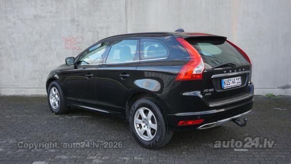 Melns Volvo XC60 2016 Tallina, ar dzinēja tilpumu 2.40 L un nobraukumu 195 tūkst. km par 13999 €, foto 4 vietnē AUTOMOTO.COM.LV