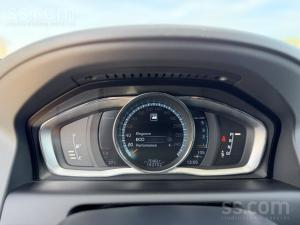 Черный Вольво ХС60 2016 в Рига, объемом двигателя 2.40 л и пробегом 152 тыс. км за 16995 €, фото 12 на AUTOMOTO.COM.LV