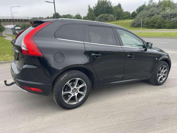Black Volvo XC60 2016 in Kaunas, with an engine capacity of 1.97 L and mileage of 215 thousand km for 10750 €, photo 9 on AUTOMOTO.COM.LV