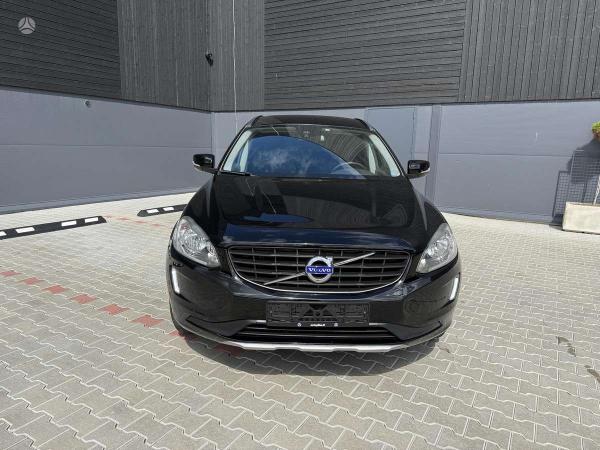 Black Volvo XC60 2016 in Siauliai, with an engine capacity of 1.97 L and mileage of 261 thousand km for 8700 €, photo 2 on AUTOMOTO.COM.LV