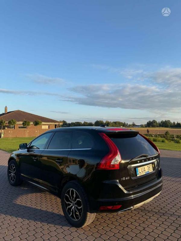 Black Volvo XC60 2016 in Siauliai, with an engine capacity of 2.00 L and mileage of 285 thousand km for 11000 €, photo 9 on AUTOMOTO.COM.LV