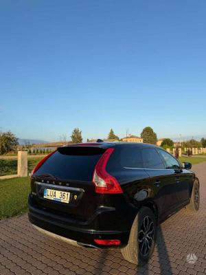 Black Volvo XC60 2016 in Siauliai, with an engine capacity of 2.00 L and mileage of 285 thousand km for 11000 €, photo 10 on AUTOMOTO.COM.LV