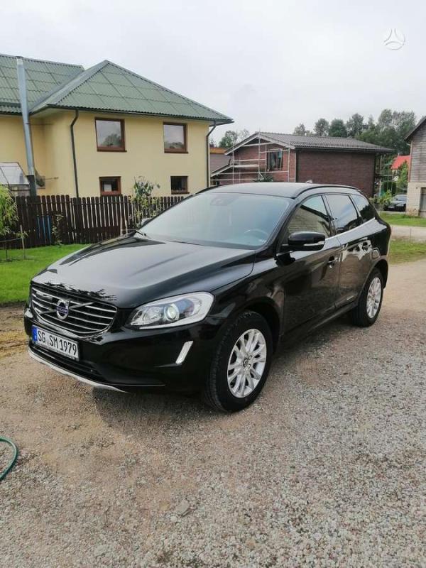 Melns Volvo XC60 2016 Plungė, ar dzinēja tilpumu 2.00 L un nobraukumu 341 tūkst. km par 11200 €, foto 1 vietnē AUTOMOTO.COM.LV