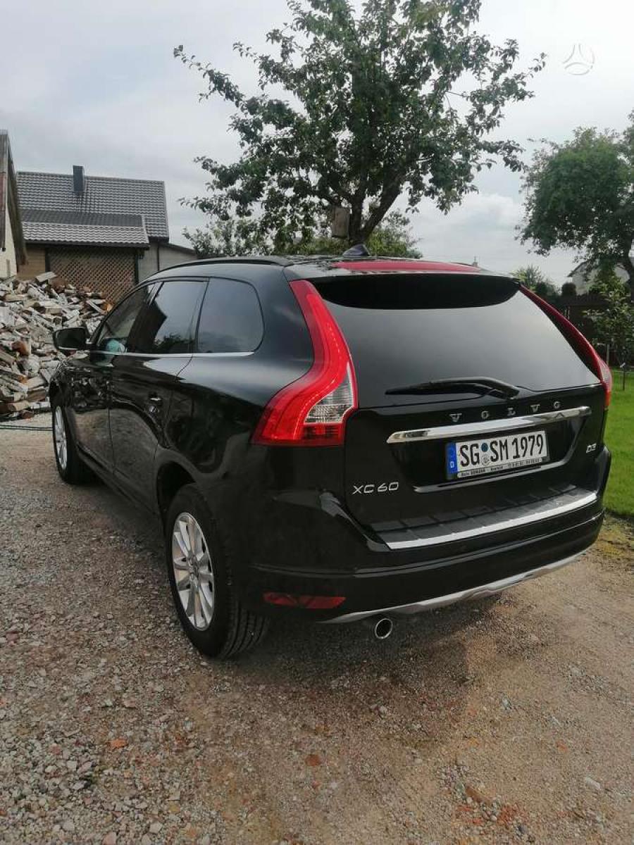 Melns Volvo XC60 2016 Plungė, ar dzinēja tilpumu 2.00 L un nobraukumu 341 tūkst. km par 11200 €, foto 5 vietnē AUTOMOTO.COM.LV