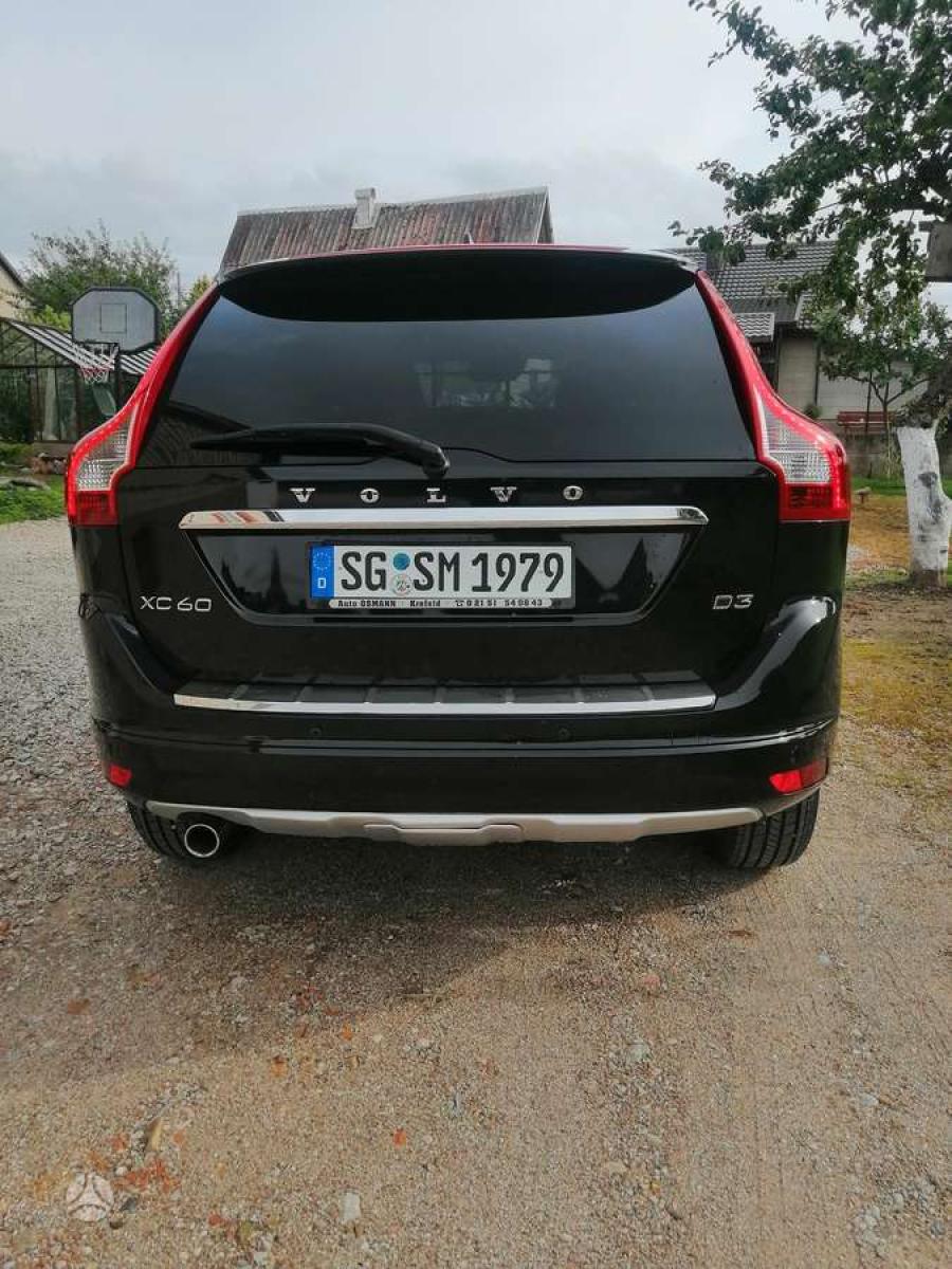 Melns Volvo XC60 2016 Plungė, ar dzinēja tilpumu 2.00 L un nobraukumu 341 tūkst. km par 11200 €, foto 8 vietnē AUTOMOTO.COM.LV