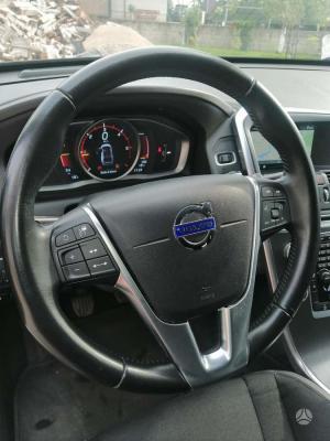 Melns Volvo XC60 2016 Plungė, ar dzinēja tilpumu 2.00 L un nobraukumu 341 tūkst. km par 11200 €, foto 9 vietnē AUTOMOTO.COM.LV