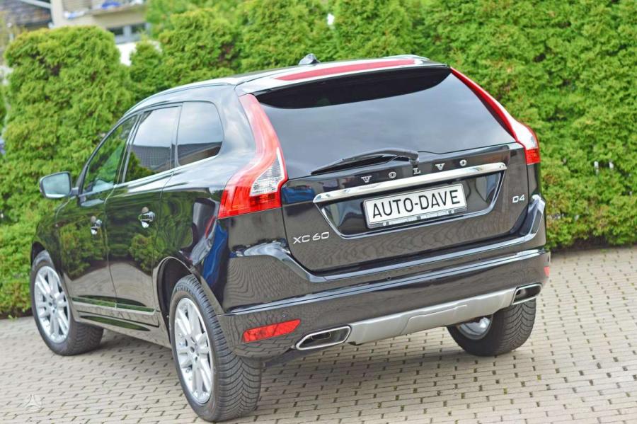 Black Volvo XC60 2016 in Vilnius, with an engine capacity of 2.00 L and mileage of 168 thousand km for 13950 €, photo 4 on AUTOMOTO.COM.LV