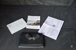 Black Volvo XC60 2016 in Vilnius, with an engine capacity of 2.00 L and mileage of 168 thousand km for 13950 €, photo 43 on AUTOMOTO.COM.LV