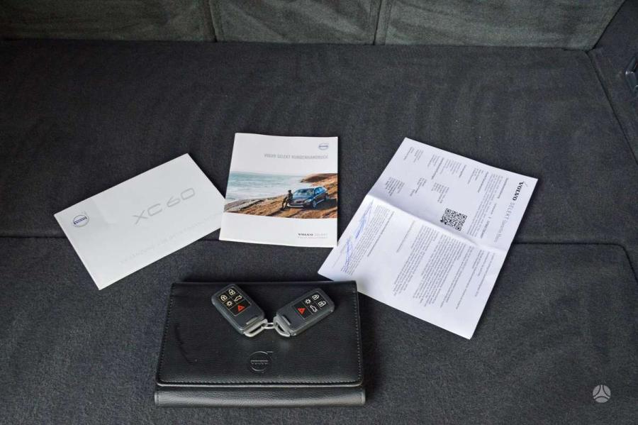 Black Volvo XC60 2016 in Vilnius, with an engine capacity of 2.00 L and mileage of 168 thousand km for 13950 €, photo 43 on AUTOMOTO.COM.LV