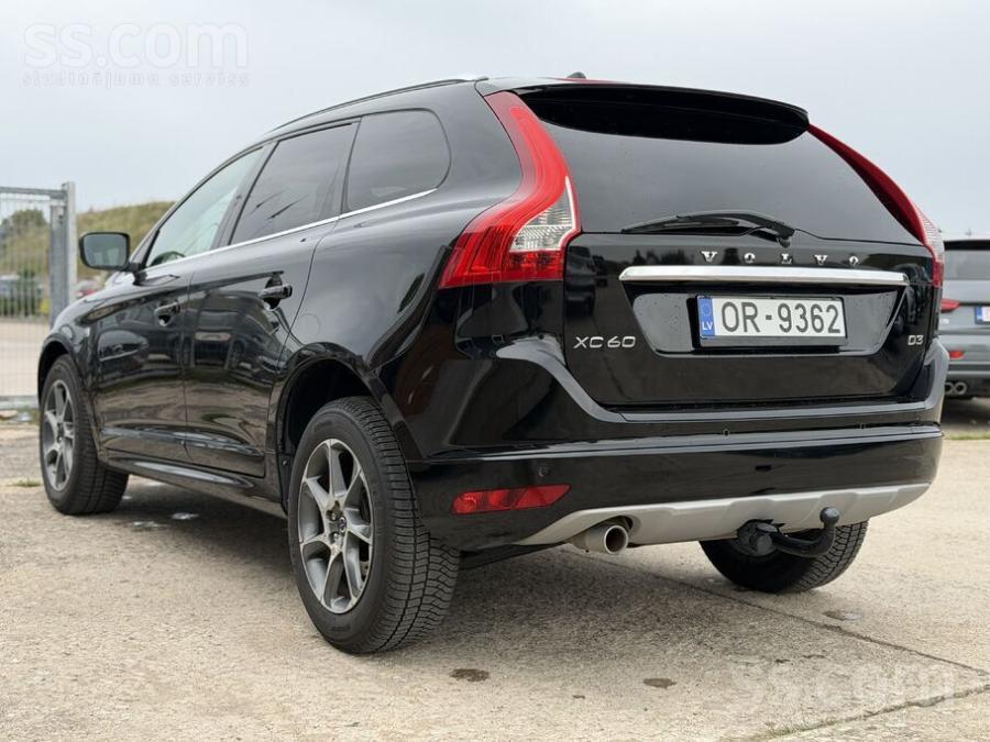 Black Volvo XC60 2016 in Riga, with an engine capacity of 2.00 L and mileage of 289 thousand km for 11550 €, photo 17 on AUTOMOTO.COM.LV