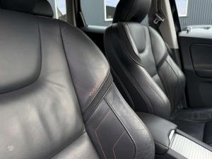 Melns Volvo XC60 2016 Kauņa, ar dzinēja tilpumu 1.97 L un nobraukumu 254 tūkst. km par 11200 €, foto 12 vietnē AUTOMOTO.COM.LV