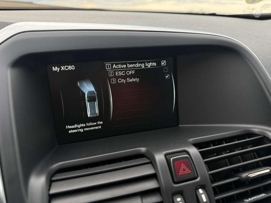 Melns Volvo XC60 2016 Kauņa, ar dzinēja tilpumu 1.97 L un nobraukumu 254 tūkst. km par 11200 €, foto 25 vietnē AUTOMOTO.COM.LV