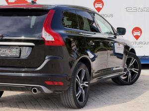 Black Volvo XC60 2016 in Taurage, with an engine capacity of 2.40 L and mileage of 224 thousand km for 13990 €, photo 12 on AUTOMOTO.COM.LV