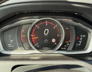 Black Volvo XC60 2016 in Taurage, with an engine capacity of 2.40 L and mileage of 224 thousand km for 13990 €, photo 22 on AUTOMOTO.COM.LV