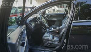 Black Volvo XC60 2016 in Riga, with an engine capacity of 2.00 L and mileage of 238 thousand km for 11450 €, photo 10 on AUTOMOTO.COM.LV