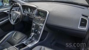 Black Volvo XC60 2016 in Riga, with an engine capacity of 2.00 L and mileage of 238 thousand km for 11450 €, photo 16 on AUTOMOTO.COM.LV
