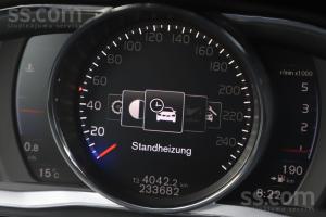 Melns Volvo XC60 2016 Tukums, ar dzinēja tilpumu 2.40 L un nobraukumu 234 tūkst. km par 14900 €, foto 12 vietnē AUTOMOTO.COM.LV
