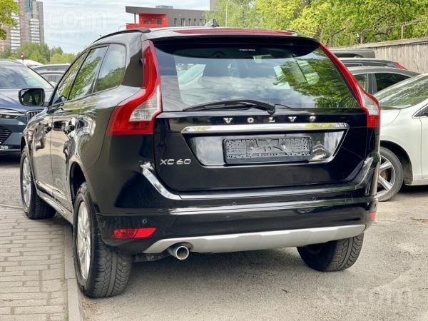 Volvo XC60 2016 Rīga vietnē Melns Volvo XC60 2016 Rīga, ar dzinēja tilpumu 2.00 L un nobraukumu 0 tūkst. km par 14900 €, foto 4 vietnē AUTOMOTO.COM.LV