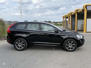 Black Volvo XC60 2016 in Taurage, with an engine capacity of 1.97 L and mileage of 254 thousand km for 9900 €, photo 8 on AUTOMOTO.COM.LV