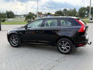 Black Volvo XC60 2016 in Taurage, with an engine capacity of 1.97 L and mileage of 254 thousand km for 9900 €, photo 9 on AUTOMOTO.COM.LV