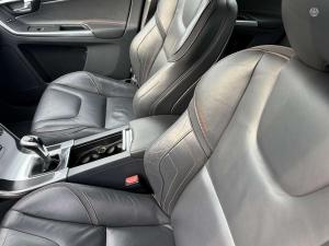 Black Volvo XC60 2016 in Taurage, with an engine capacity of 1.97 L and mileage of 254 thousand km for 9900 €, photo 16 on AUTOMOTO.COM.LV