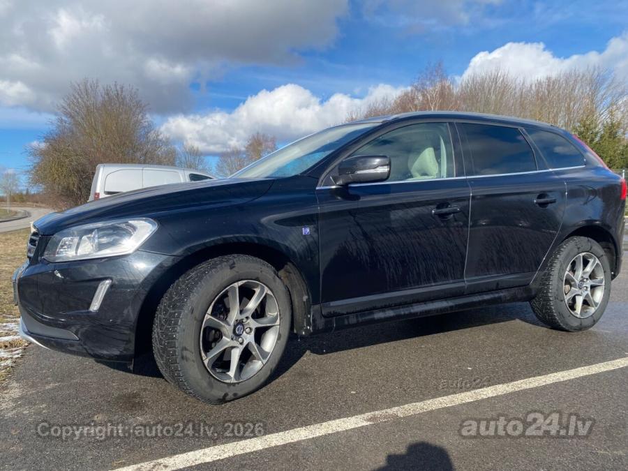 Black Volvo XC60 2016 in Rakvere, with an engine capacity of 2.40 L and mileage of 184 thousand km for 16000 €, photo 1 on AUTOMOTO.COM.LV
