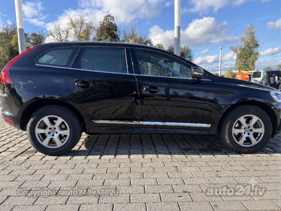 Melns Volvo XC60 2016 Tallina, ar dzinēja tilpumu 2.00 L un nobraukumu 306 tūkst. km par 16500 €, foto 3 vietnē AUTOMOTO.COM.LV