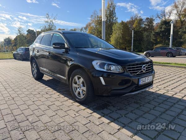 Volvo XC60 2016 Tallina vietnē Melns Volvo XC60 2016 Tallina, ar dzinēja tilpumu 2.00 L un nobraukumu 306 tūkst. km par 16500 €, foto 4 vietnē AUTOMOTO.COM.LV