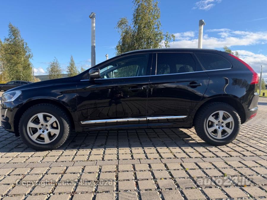 Melns Volvo XC60 2016 Tallina, ar dzinēja tilpumu 2.00 L un nobraukumu 306 tūkst. km par 16500 €, foto 8 vietnē AUTOMOTO.COM.LV