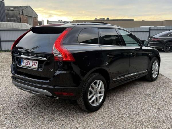 Melns Volvo XC60 2016 Kauņa, ar dzinēja tilpumu 1.97 L un nobraukumu 240 tūkst. km par 9200 €, foto 5 vietnē AUTOMOTO.COM.LV