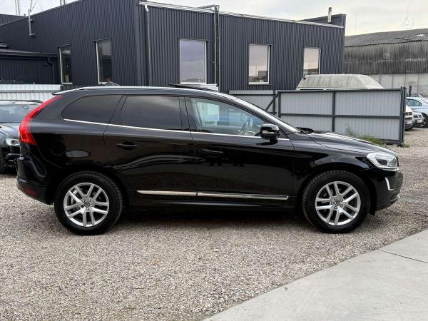 Melns Volvo XC60 2016 Kauņa, ar dzinēja tilpumu 1.97 L un nobraukumu 240 tūkst. km par 9200 €, foto 10 vietnē AUTOMOTO.COM.LV