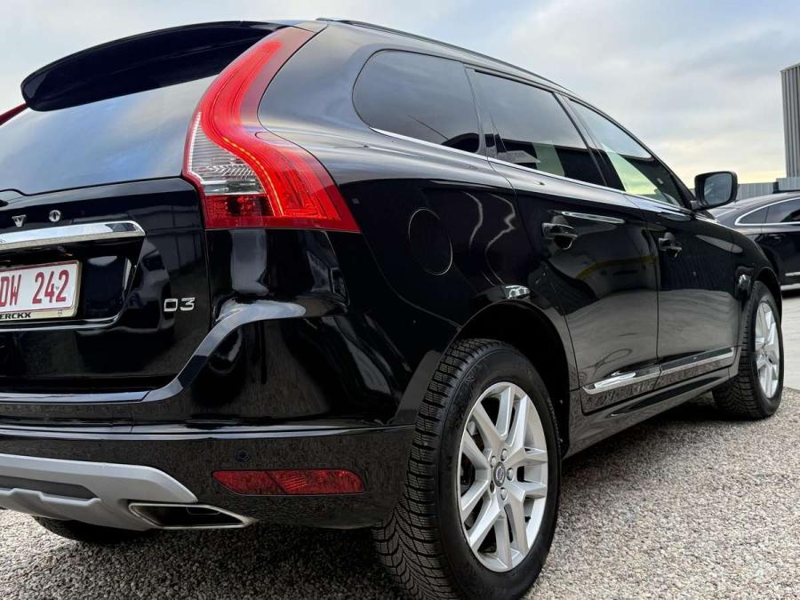 Melns Volvo XC60 2016 Kauņa, ar dzinēja tilpumu 1.97 L un nobraukumu 240 tūkst. km par 9200 €, foto 13 vietnē AUTOMOTO.COM.LV
