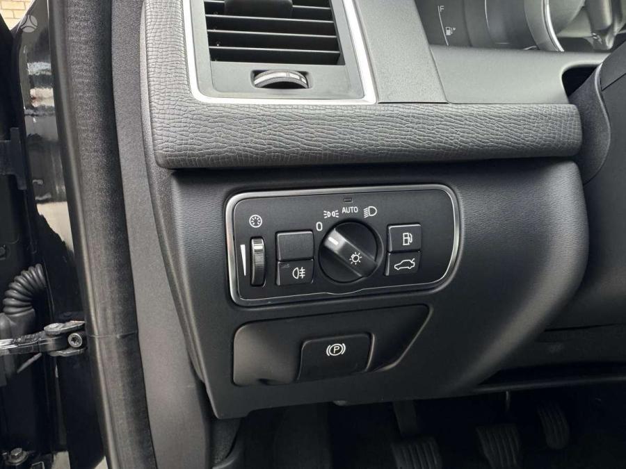 Melns Volvo XC60 2016 Kauņa, ar dzinēja tilpumu 1.97 L un nobraukumu 240 tūkst. km par 9200 €, foto 29 vietnē AUTOMOTO.COM.LV